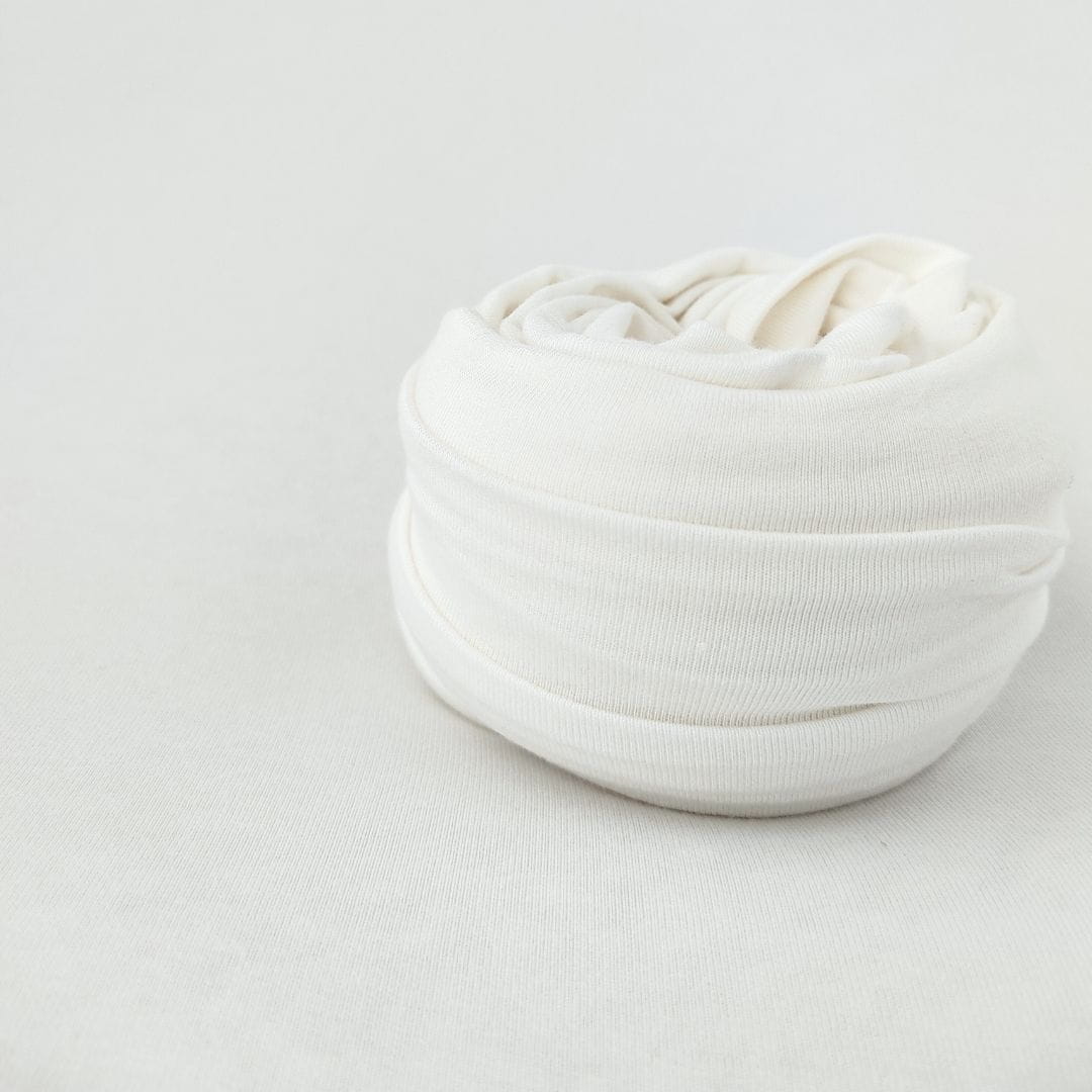Off white Mila - Backdrop & Wrap for Newborn Photography Amaia Photo Props
